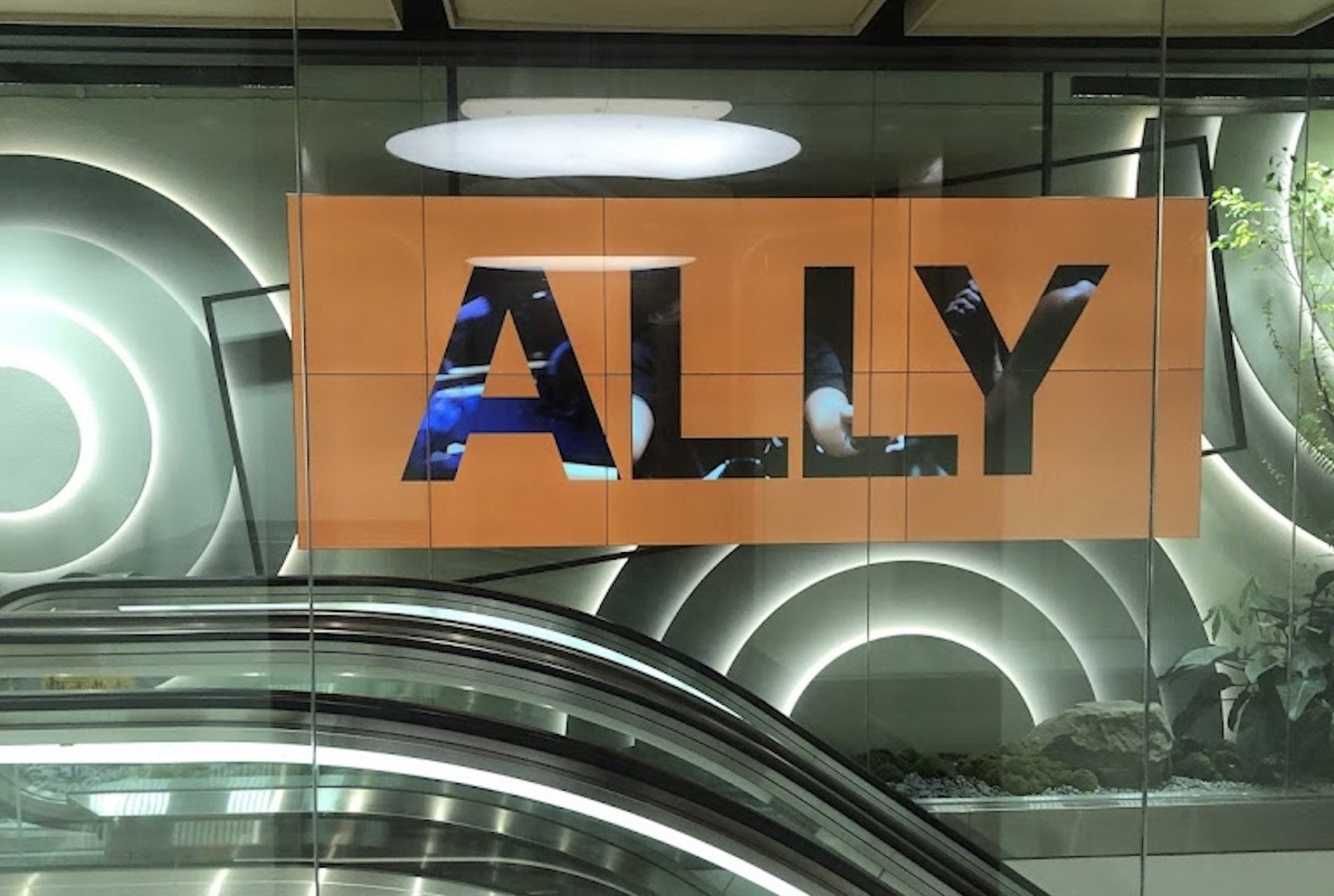 Ally - Cross Street | Overview